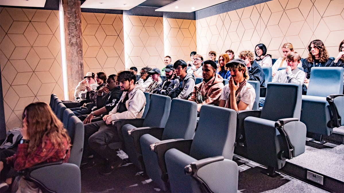 How to apply for a postgraduate degree at dBs Institute